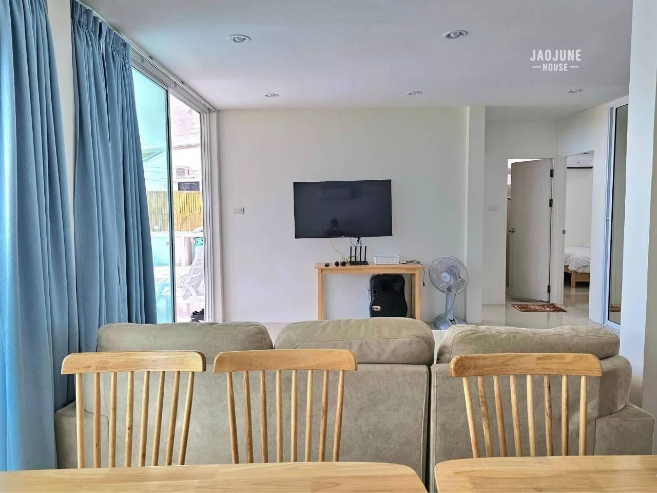 JaoJuneHouse | เจ้าจูนเฮ้าส์ บ้านพักติดทะเล & พูลวิลล่า